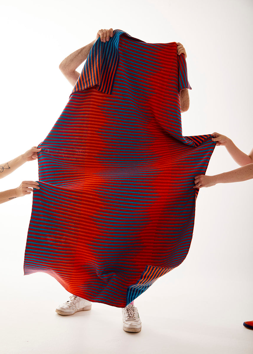 GOOD VIBRATIONS THROW - SIESTA FIESTA – WAH-WAH AUSTRALIA